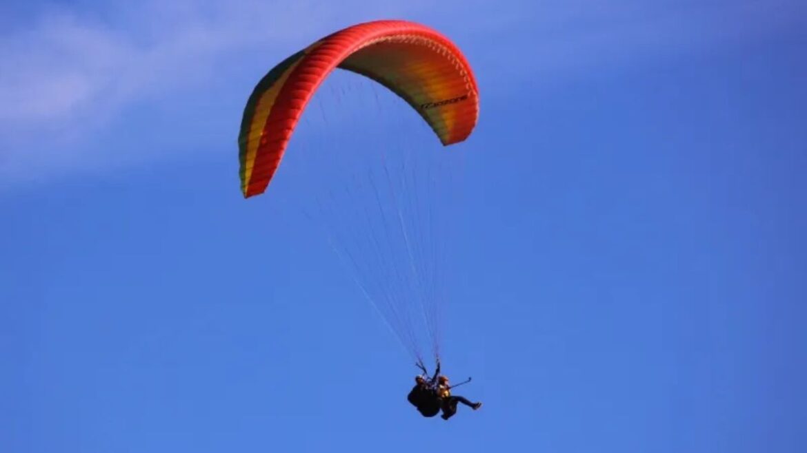 Paragliding in Sikkim 2025 [Cost, Tips, Benefits & More]