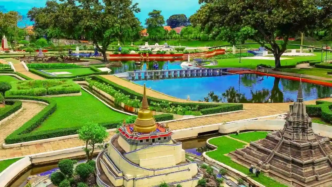 Mini Siam in Pattaya: A Complete Traveller Guide